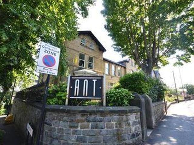 4 Bedrooms Flat for rent in Clarke Drive, Sheffield S10