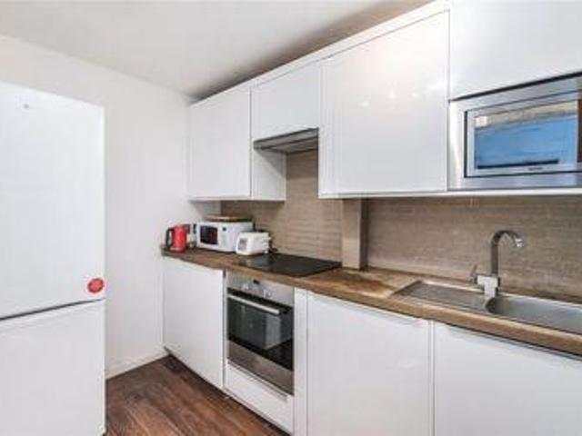 4 Bedrooms Flat for rent in Clipstone Street, Fitzrovia W1W