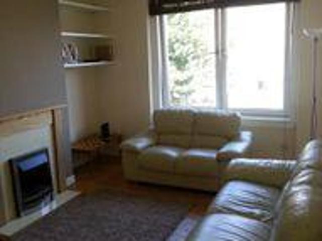 4 Bedrooms Flat for rent in Craigielea Street, Glasgow G31