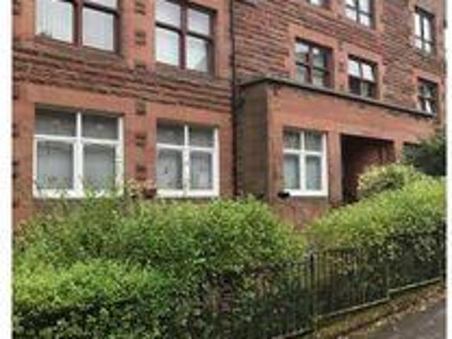 4 Bedrooms Flat for rent in Craigpark Drive, Glasgow G31