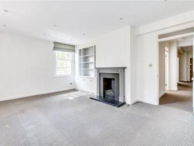 4 Bedrooms Flat for rent in Cranmer Court, Whiteheads Grove, Chelsea, London SW3