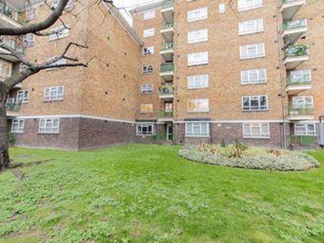 4 Bedrooms Flat for rent in Cranston Estate, London N1