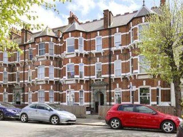 4 Bedrooms Flat for rent in Abbotsford Avenue, London N15