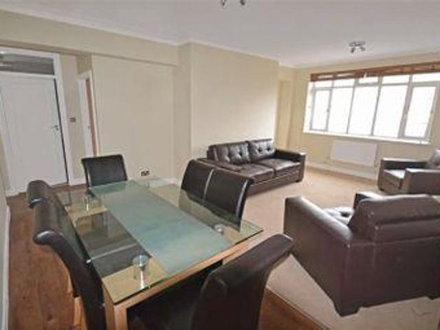 4 Bedrooms Flat for rent in Adelaide Road, Swiss Cottage, London NW3