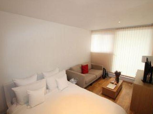 4 Bedrooms Flat for rent in Aegean Apartment, 19 Western Gateway, Royal Victoria E16