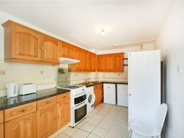4 Bedrooms Flat for rent in Akbar House, Cahir Street, London E14