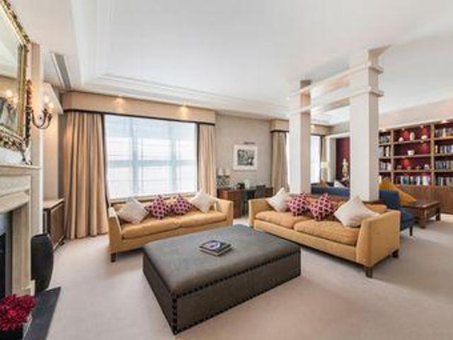 4 Bedrooms Flat for rent in Arlington Street, Mayfair SW1A