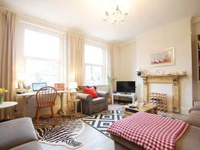 4 Bedrooms Flat for rent in Balham High Road, Balham SW17