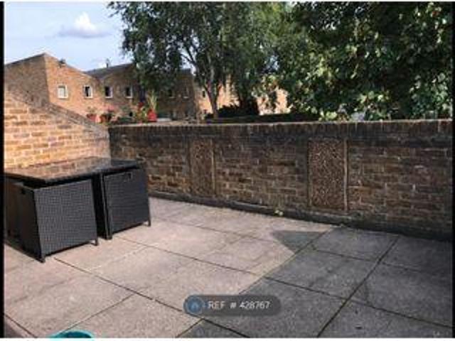 4 Bedrooms Flat for rent in Belmont Close, Clapham Common SW4