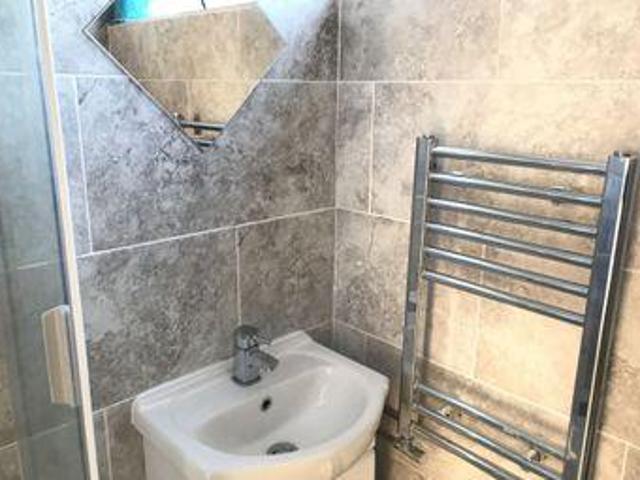 4 Bedrooms Flat for rent in Bemerton Estate, London N1