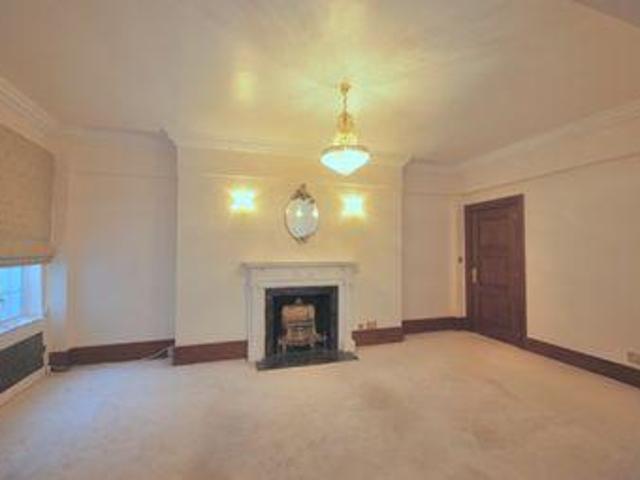 4 Bedrooms Flat for rent in Berkeley Court, Marylebone Road, Marylebone, London NW1