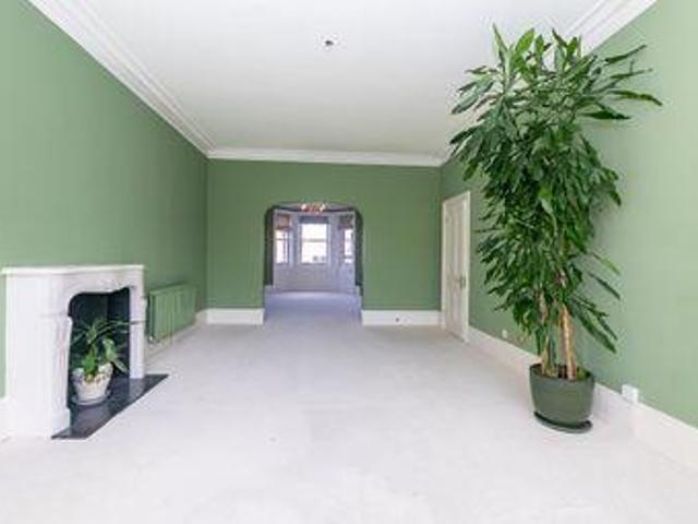 4 Bedrooms Flat for rent in Bina Gardens, South Kensington SW5