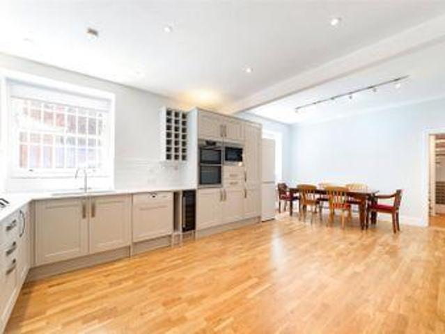 4 Bedrooms Flat for rent in Bramham Gardens, London SW5