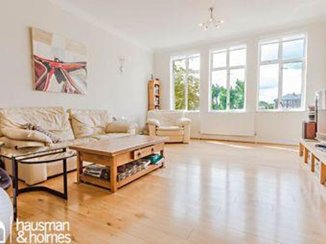 4 Bedrooms Flat for rent in Golders Green Road, London NW11