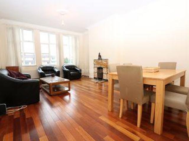 4 Bedrooms Flat for rent in Golders Green Road, London NW11