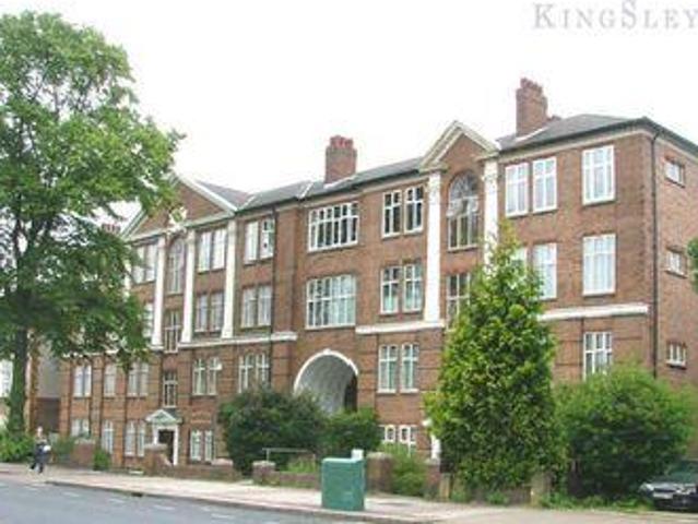 4 Bedrooms Flat for rent in Golders Green Road, London NW11