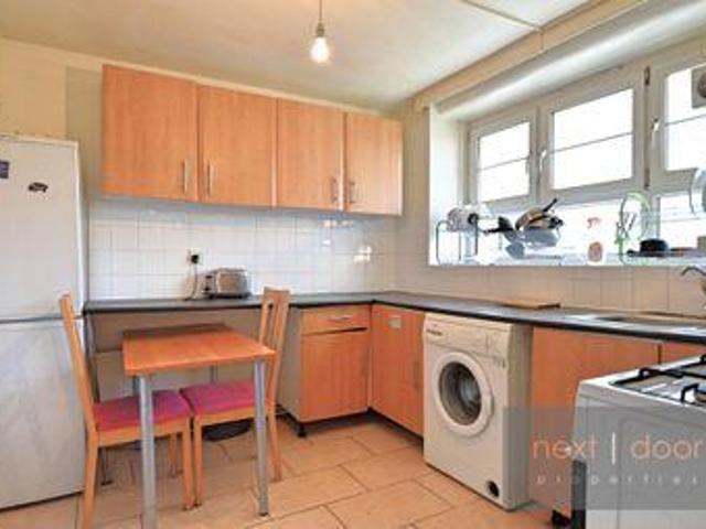 4 Bedrooms Flat for rent in Gosling Way, Oval, London SW9
