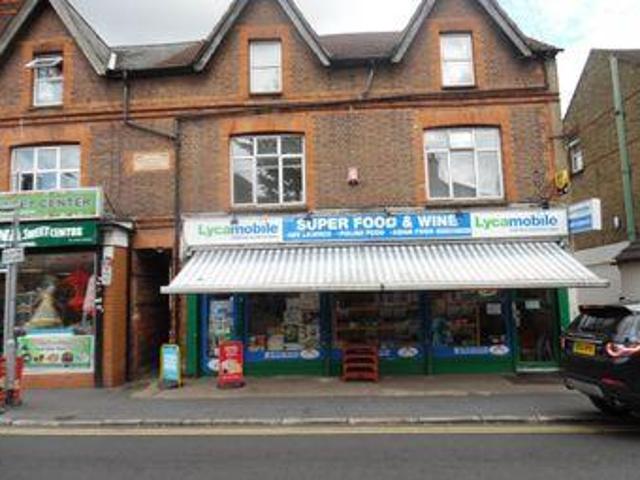 4 Bedrooms Flat for rent in Green Street, High Wycombe HP11