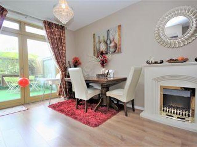 4 Bedrooms Flat for rent in Greenroof Way, London SE10
