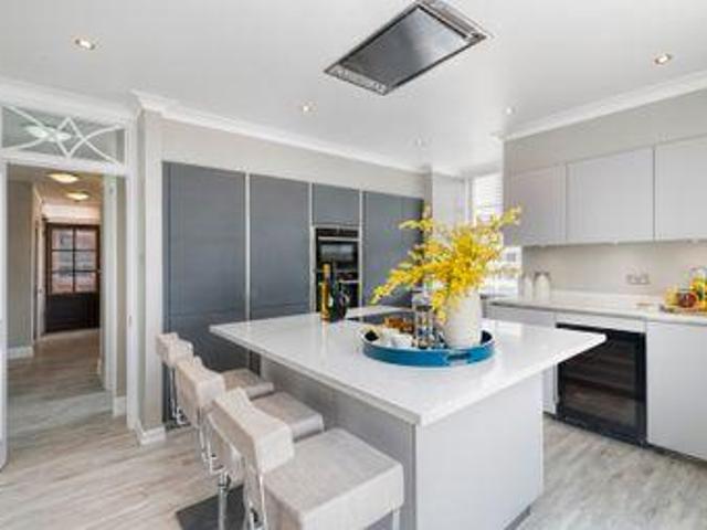 4 Bedrooms Flat for rent in Grosvenor Square, Mayfair, London W1K