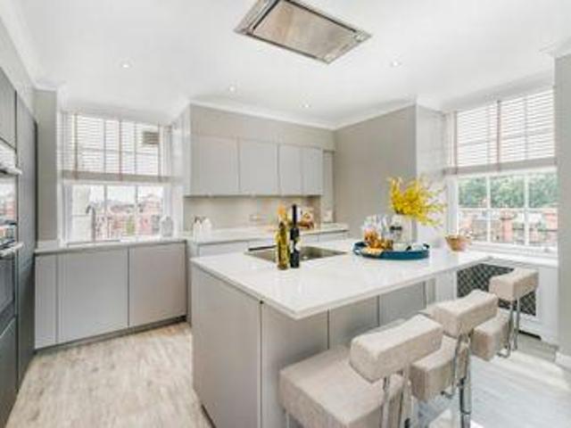 4 Bedrooms Flat for rent in Grosvenor Square, Mayfair, London W1K