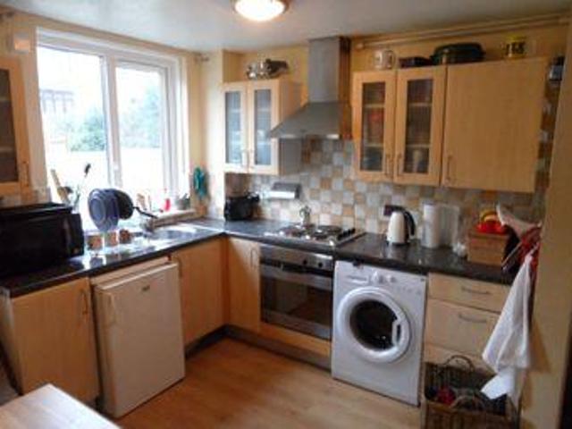 4 Bedrooms Flat for rent in Dowdeswell Close, London SW15