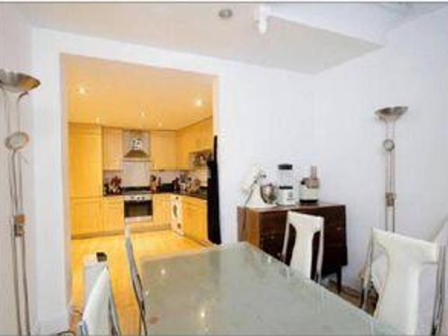 4 Bedrooms Flat for rent in Deverell Street, London Bridge SE1
