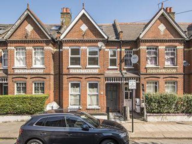 4 Bedrooms Flat for rent in Dinsmore Road, London SW12