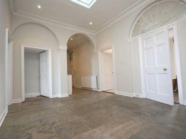 4 Bedrooms Flat for rent in Dundas Street, New Town, Edinburgh EH3