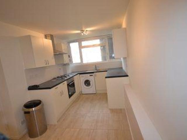 4 Bedrooms Flat for rent in Dyne Road, London NW6