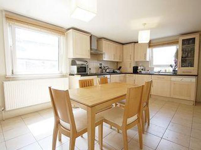 4 Bedrooms Flat for rent in Earlsfield Road, Earlsfield SW18