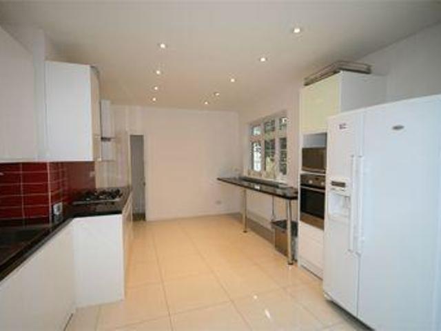 4 Bedrooms Flat for rent in Forty Close, Wembley HA9