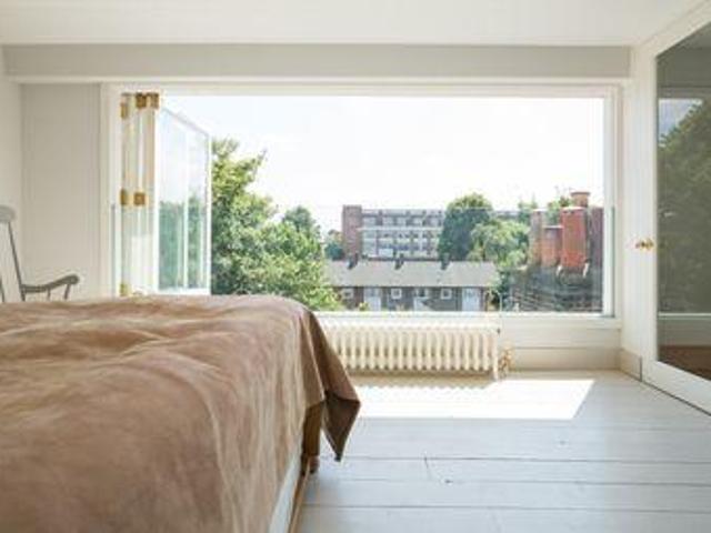 4 Bedrooms Flat for rent in Farleigh Road, London N16