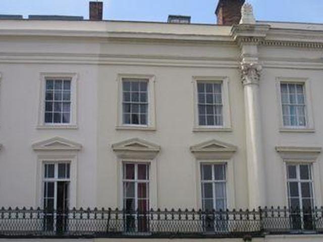 4 Bedrooms Flat for rent in First Floor Flat, Victoria Terrace Off Spencers Yard, Leamington Spa CV31