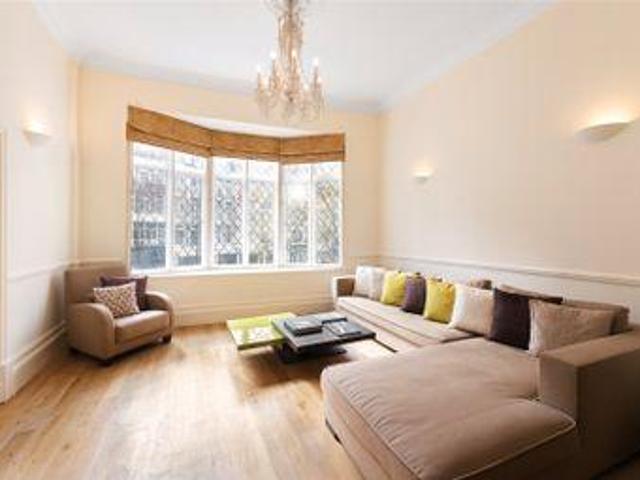 4 Bedrooms Flat for rent in Knightsbridge, London SW1X