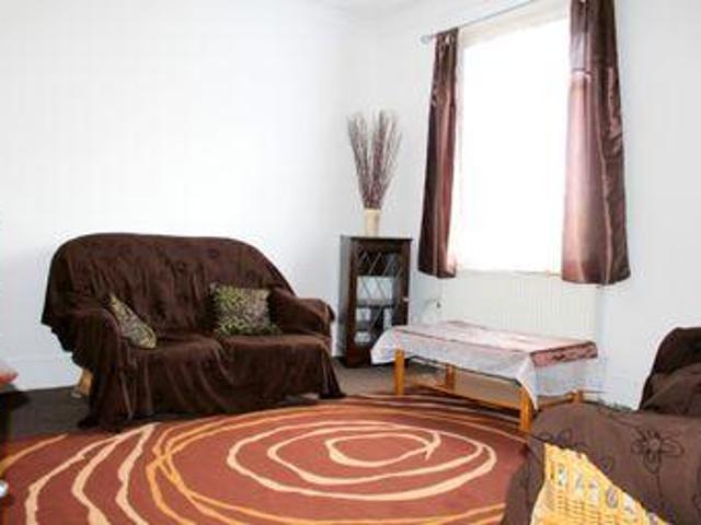 4 Bedrooms Flat for rent in Katherine Road, London E6