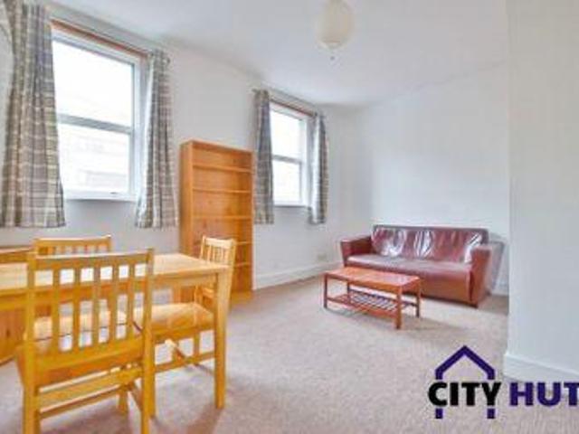 4 Bedrooms Flat for rent in Kenninghall Road, London E5