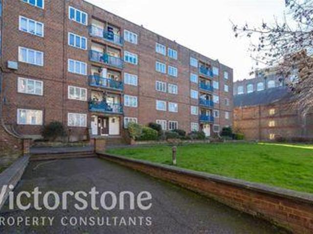 4 Bedrooms Flat for rent in Kilburn Priory, Kilburn, London NW6