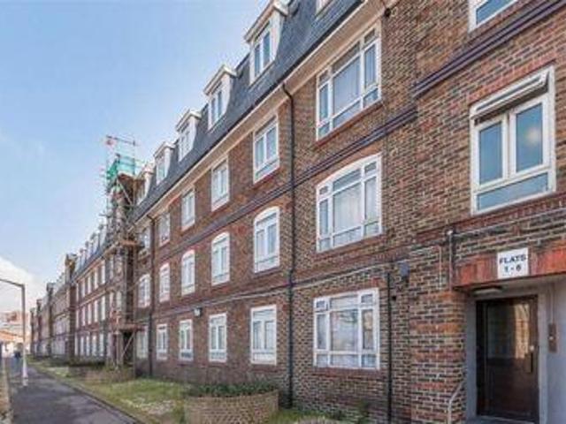 4 Bedrooms Flat for rent in Kingswood Street, Brighton BN2