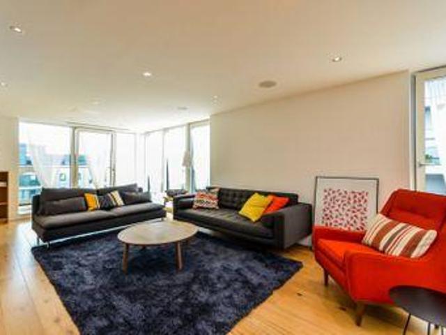 4 Bedrooms Flat for rent in Kings Lodge, Greenwich SE10