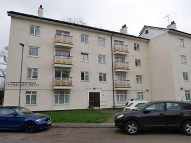 4 Bedrooms Flat for rent in Kingsnympton Park, Kingston KT2