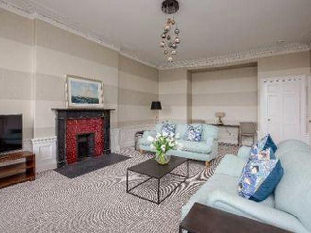 4 Bedrooms Flat for rent in Howe Street, New Town, Edinburgh EH3