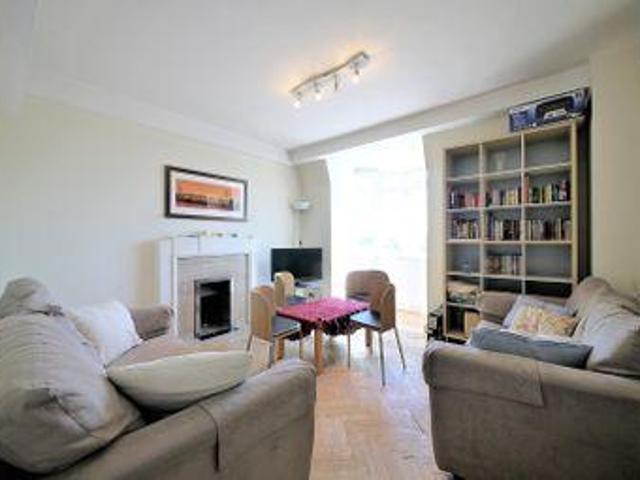 4 Bedrooms Flat for rent in Hammersmith Road, Hammersmith W6