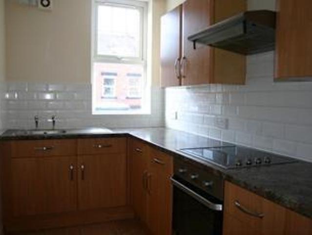 4 Bedrooms Flat for rent in Headingley Avenue, Leeds, Headingley LS6