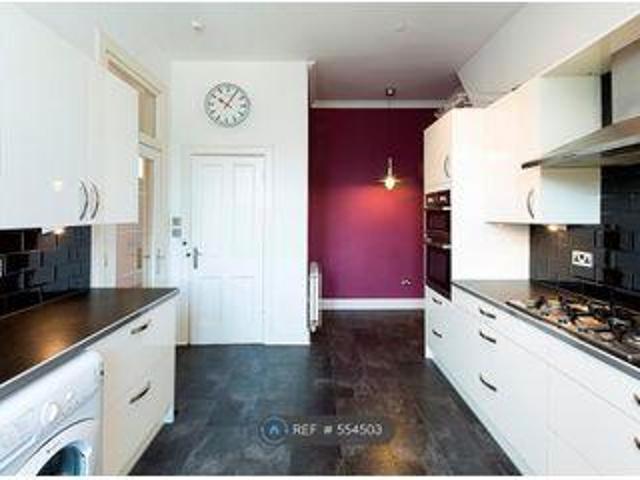 4 Bedrooms Flat for rent in Hermand Terrace, Edinburgh EH11