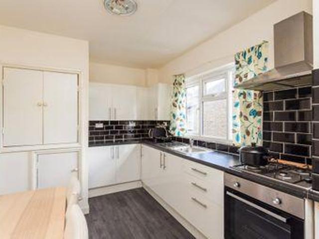 4 Bedrooms Flat for rent in High Road Leyton, London E10