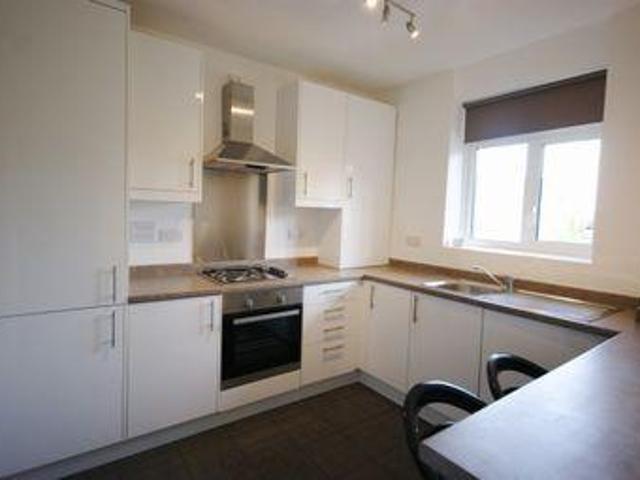 4 Bedrooms Flat for rent in Hilldrop, Camden N7