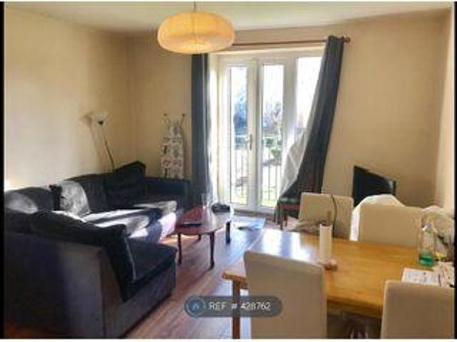4 Bedrooms Flat for rent in Hugh Morgan House, London SW4