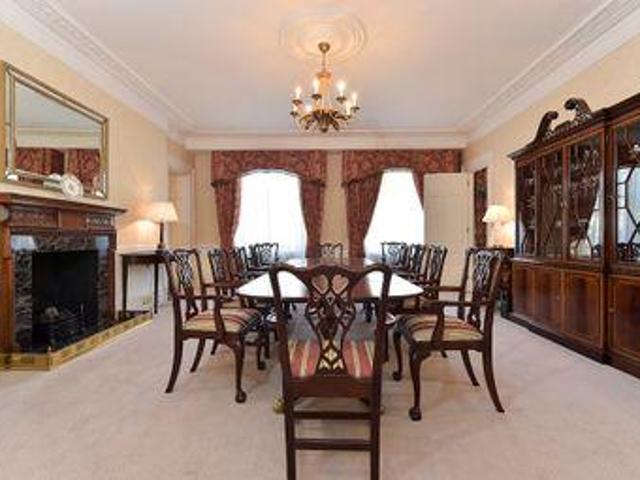 4 Bedrooms Flat for rent in Hyde Park Gate, London SW7