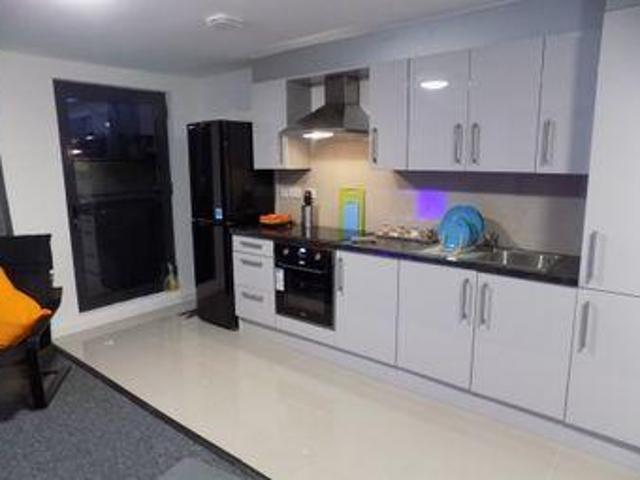 4 Bedrooms Flat for rent in Infirmary Road, Sheffield S6